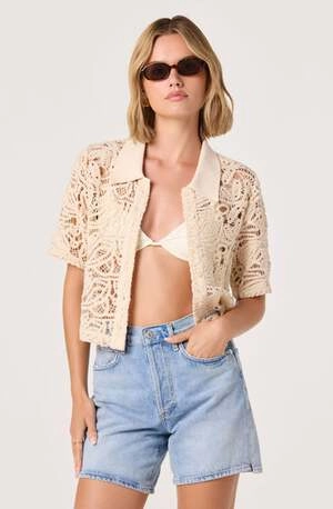 Astr The Label Loren Crochet Cropped Button-up Shirt - Natural