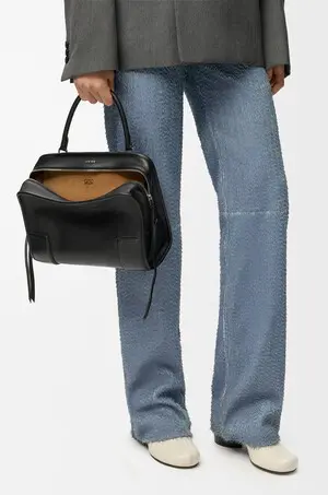 Loewe Medium Amazona 180 Bag
