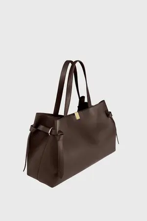 Yuzefi Gyoza Tote - Brown