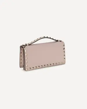 Valentino Garavani Rockstud Wallet With Chain In Grainy Calfskin