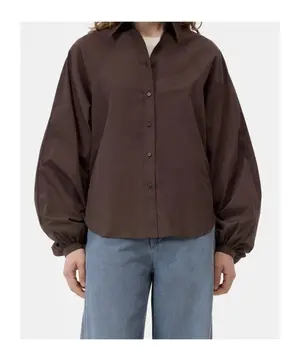 Closed Long-sleeved Shirt