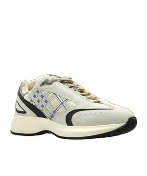 Burberry Eclipse Runner Sneakers - Nude