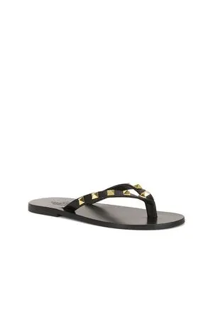 Valentino Garavani Rockstud Thong Sandal