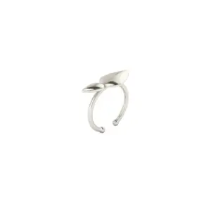 LINDA FIORE Lotus Ring, Small Leaves