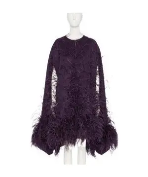 Valentino Garavani Feather Detailed Crewneck Cape