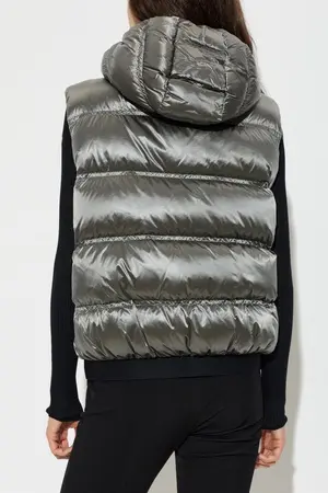 Moncler Quilted Vest "fluidite