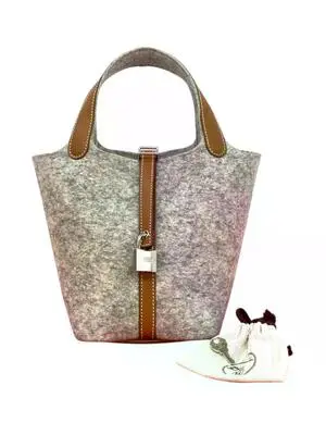 Hermès 2020-2022 Felt And Swift Picotin Lock 18 Handbag