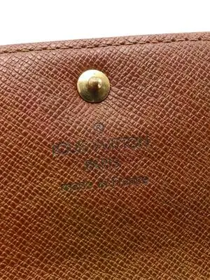 LOUIS VUITTON 2005 Sarah Monogram Wallet