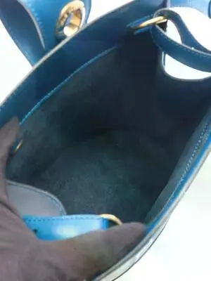 LOUIS VUITTON 1996 Epi Cluny Shoulder Bag