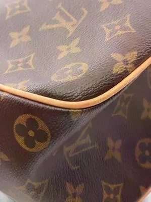 LOUIS VUITTON Monogram Tote Bag - Brown