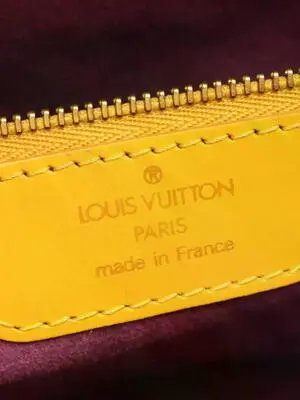 LOUIS VUITTON Epi Saint Jacques Gm Long Strap Tote Bag