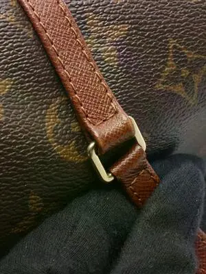 LOUIS VUITTON 2001 Monogram Papillon 26 Handbag - Brown
