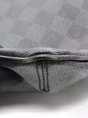 LOUIS VUITTON 2010 Thomas Messenger Bag
