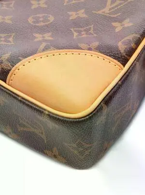 LOUIS VUITTON Monogram Portedocument Voyage Briefcase