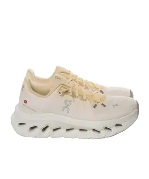 On Cloudtilt Lace-up Sneakers - Beige