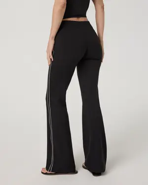 Vuori Halo Low Rise Slim Flare Retro Pants - Solid Black