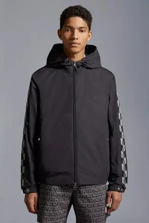 Moncler Moyse Zip-up Jacket