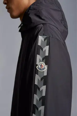 Moncler Moyse Zip-up Jacket