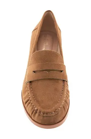 Bcbgmaxazria Koen Loafer Pump - Tan