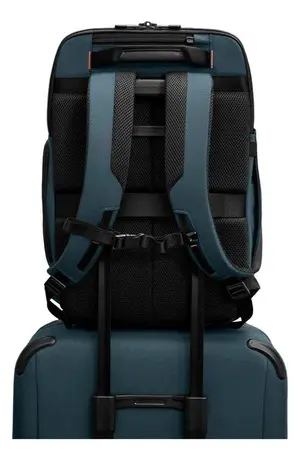 Briggs & Riley U-zip Travel Backpack