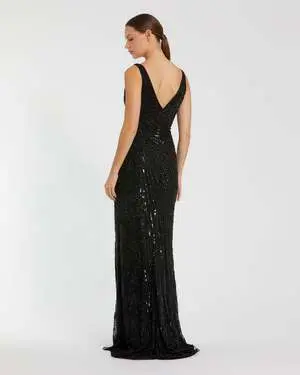 Mac Duggal Embellished V-neck Sleeveless Gown With Slit - Black