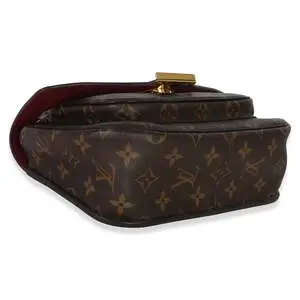 LOUIS VUITTON Monogram Canvas Passy Shoulder Bag - Brown