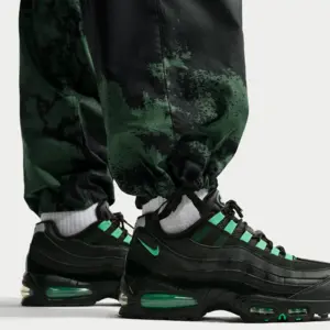Nike Air Woven All-over Print Cargo Pants