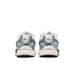 Nike V5 Rnr Athletic Shoes