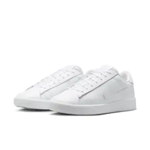Nike Classic Cs Sneakers - White