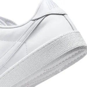 Nike Classic Cs Sneakers - White