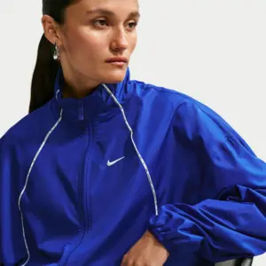 Nike Oversized Repel Windbreaker