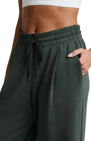 Beyond Yoga Sandwash Wide Leg Pants - Slate Green