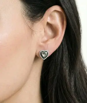The Pearl Source Black Mother Of Pearl Heart Stud Earrings