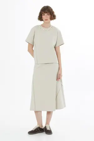 GIZIA Topstitched Embroidered T-shirt - Beige