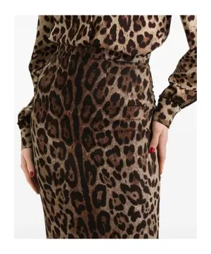 Dolce & Gabbana Leopard Print Midi Skirt - Black