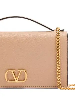Valentino Garavani Vlogo Signature Grainy Calfskin Wallet With Chain - Pink