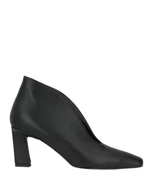 CARLA G. Leather Ankle Boots With Geometric Heel