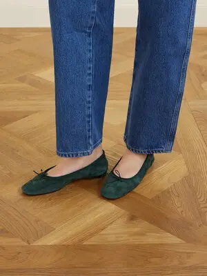 AeydĒ Tiby Suede Ballet Flats With Bow Detailing - Green