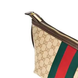 Gucci Gg Supreme Clutch