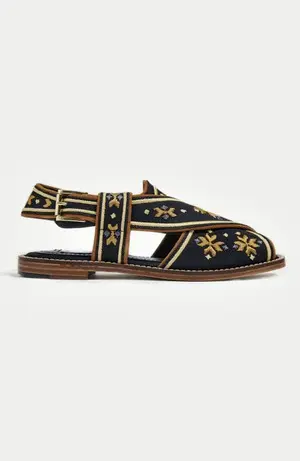 ÇAPLAIT Handcrafted Peshawari Sandals With Geometric Embroidery - Black