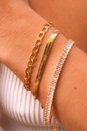 BEADS BY TARA Bellini Emerald Cut Tennis Bracelet In 14k Plated Brass With White Topaz