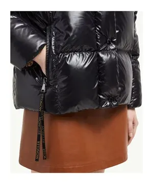 Moncler Parana Hooded Short Down Jacket - Black