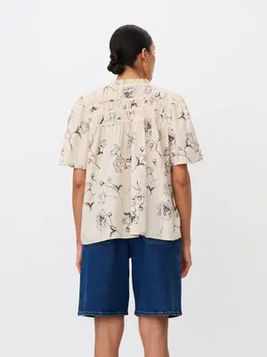 MASAI COPENHAGEN Floral Keyhole Blouse