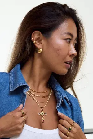 BEADS BY TARA Dallas Statement Cross Necklace