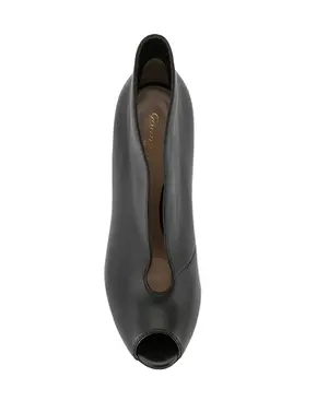 GIANVITO ROSSI Stiletto Vamp High Heels