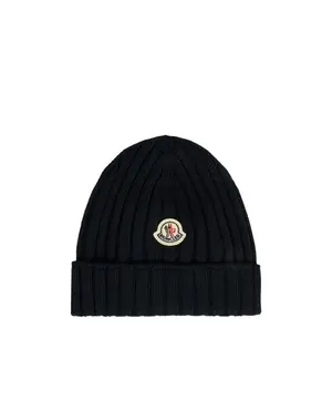 Moncler Ribbed Logo Patch Beanie - Black