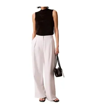 Calvin Klein High-necked Sleeveless Vest - Pink