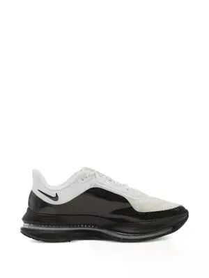 Nike Nike Pegasus Premium Sneakers White