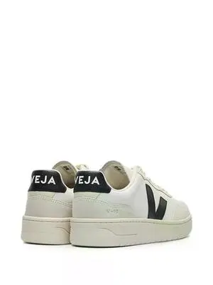 VEJA V-90 Leather Sneakers - White