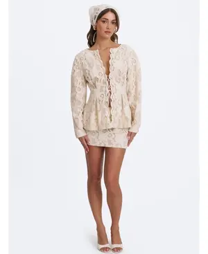 MISS CIRCLE NEW YORK Wenley Cotton Lace Puff Sleeve Cinched Top